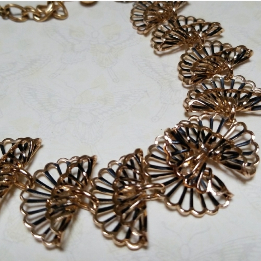 Vintage Art Deco Rose Gold Fan Design Neckkace - Gem